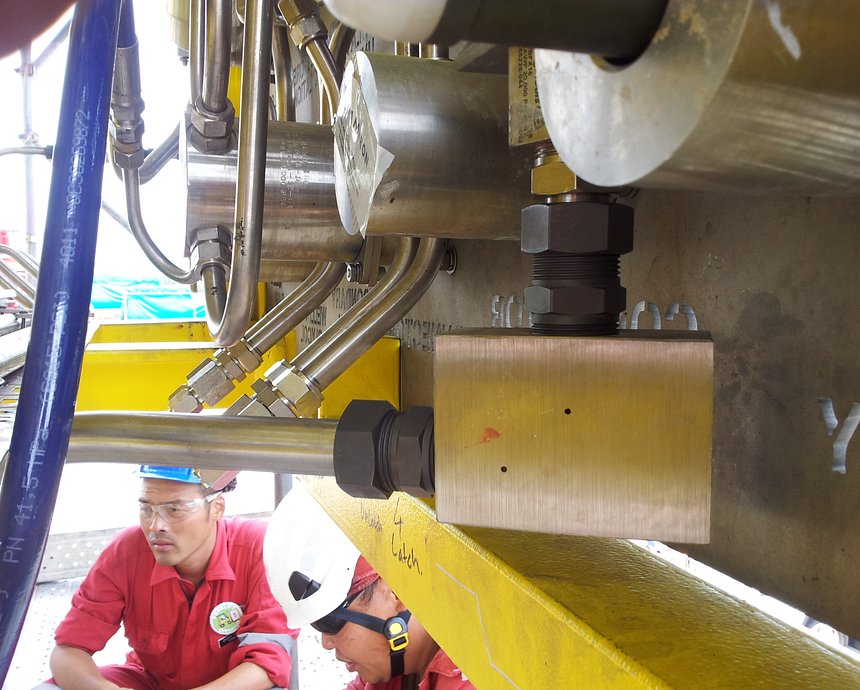 Ultra High Pressure Water Jet Machine Rental - High Pressure Hose ...